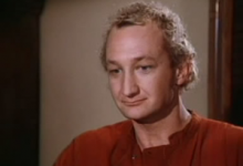 Exclusive: Robert Englund in V the New TV Series? - HeyUGuys