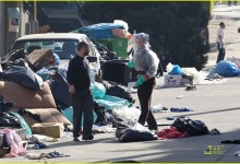 Loads Of On-set Stills From Contagion - HeyUGuys