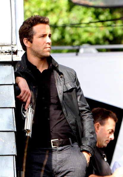 Great New Photos From The Set Of RIPD With Ryan Reynolds, Jeff Bridges ...