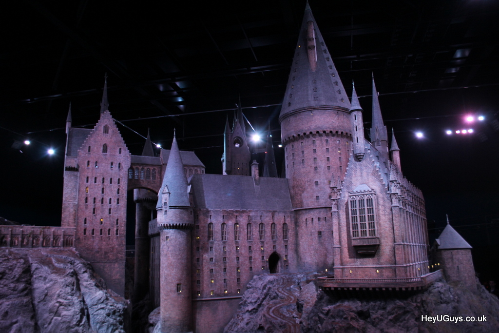 Harry Potter Studio Tour - Finale Revealed as Amazing Hogwarts Scale ...