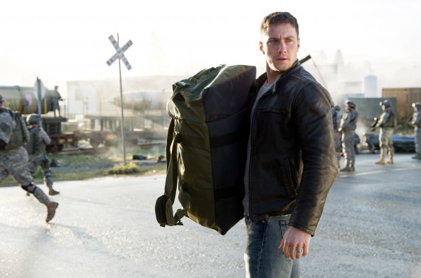 Epic New Clips, Stills and Behind the Scenes Footage from Godzilla