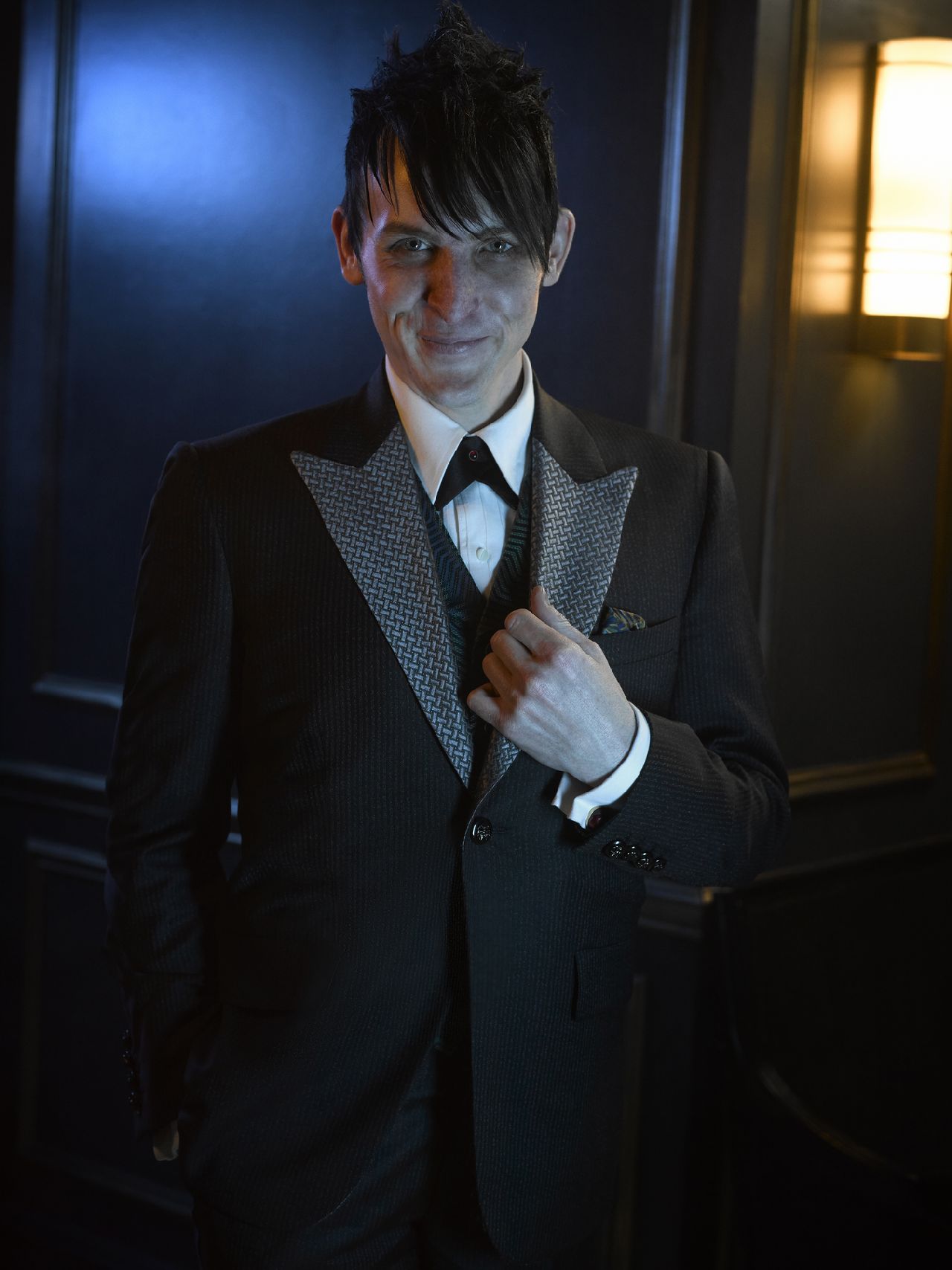 Cast Photos for Season 2 of Batman Prequel Gotham Released