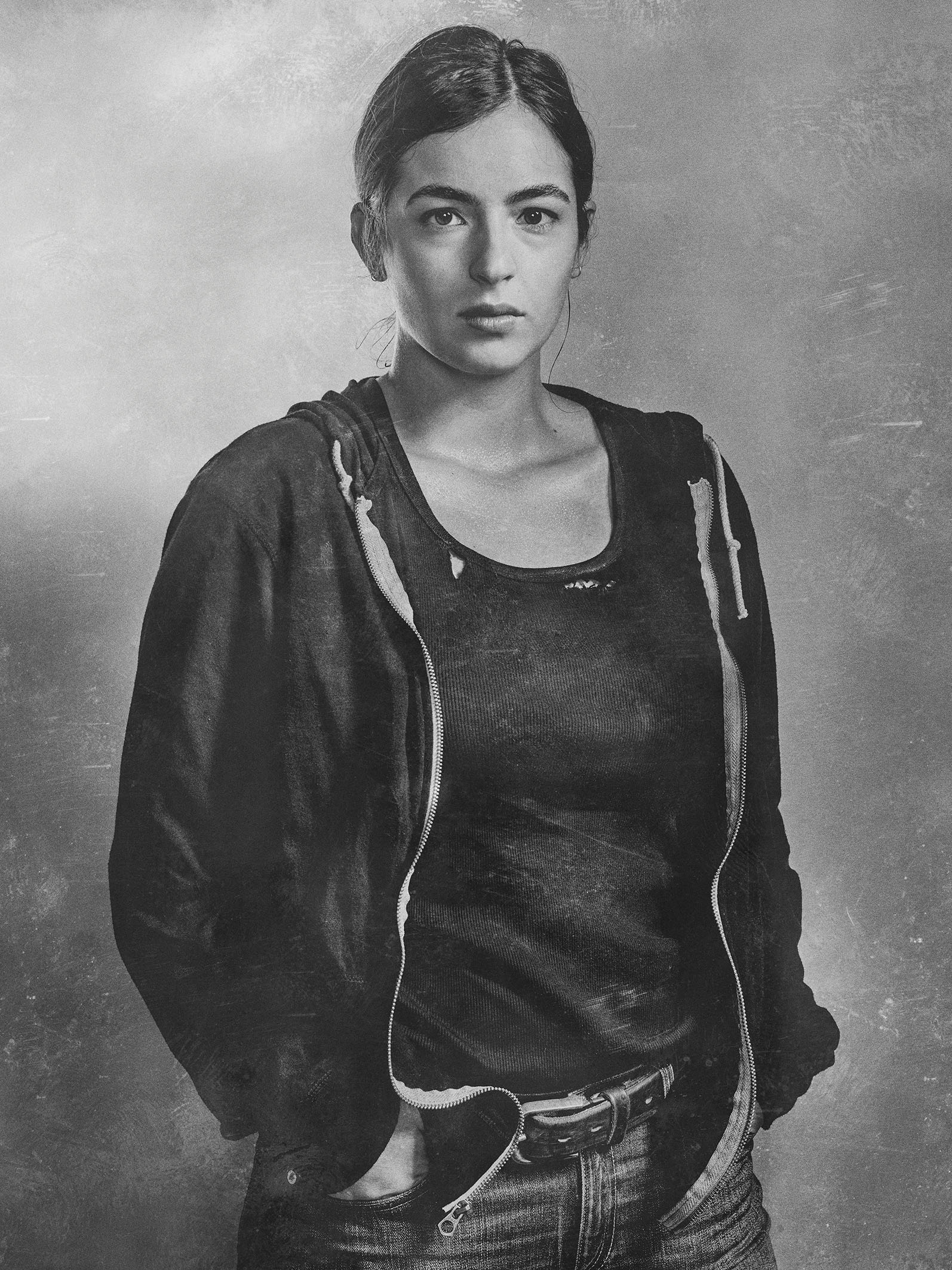 Fight for Survival Begins in The Walking Dead Season 6 Images