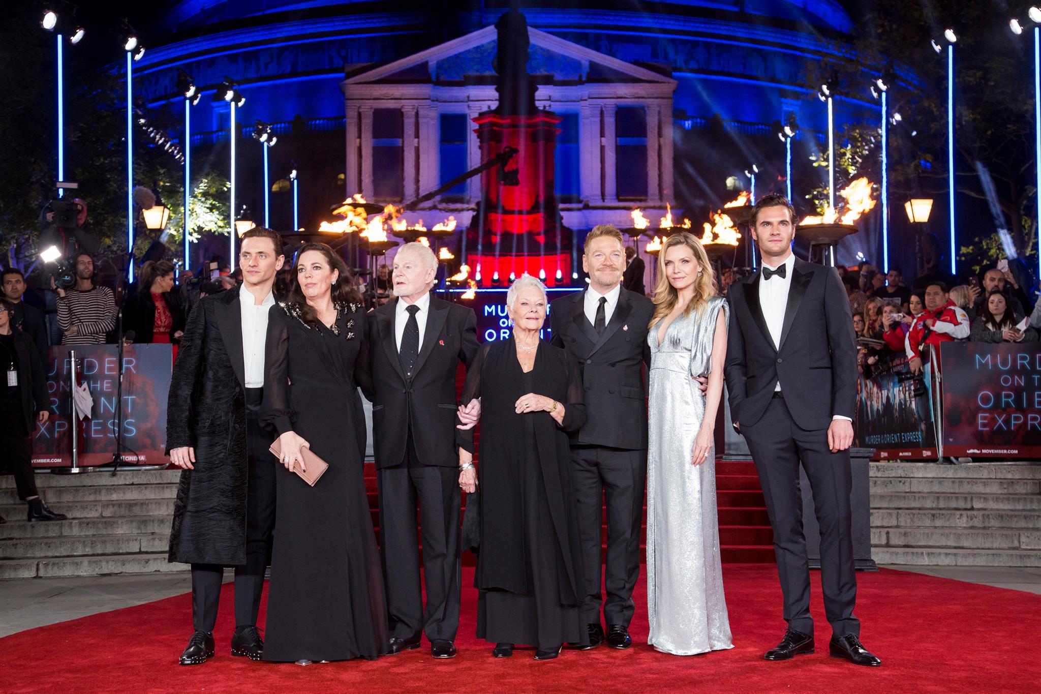 World Premiere Interviews: The star-studded cast of Murder on the ...