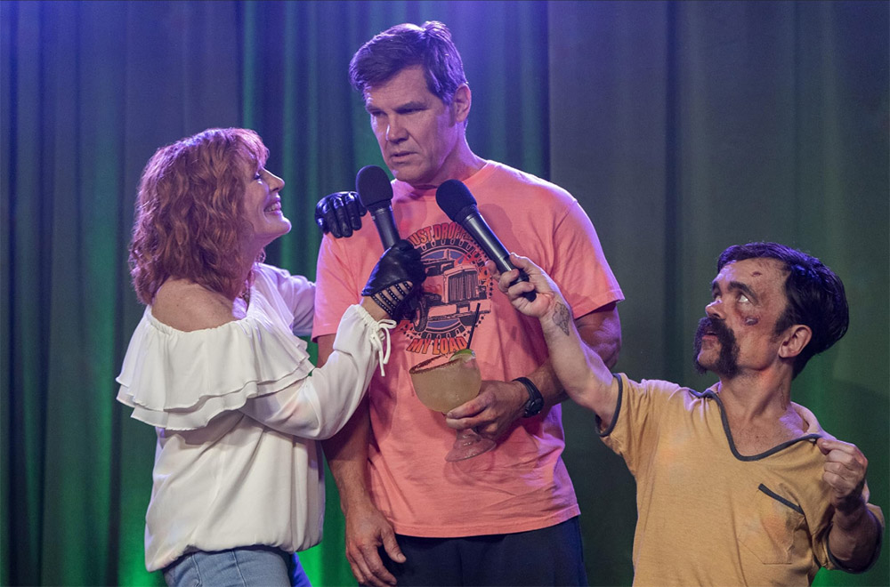 Josh Brolin & Peter Dinklage star in trailer for comedy 'Brothers ...