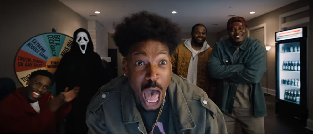 'Scary Movie' final trailer reunites Anna Faris, Regina Hall & the ...